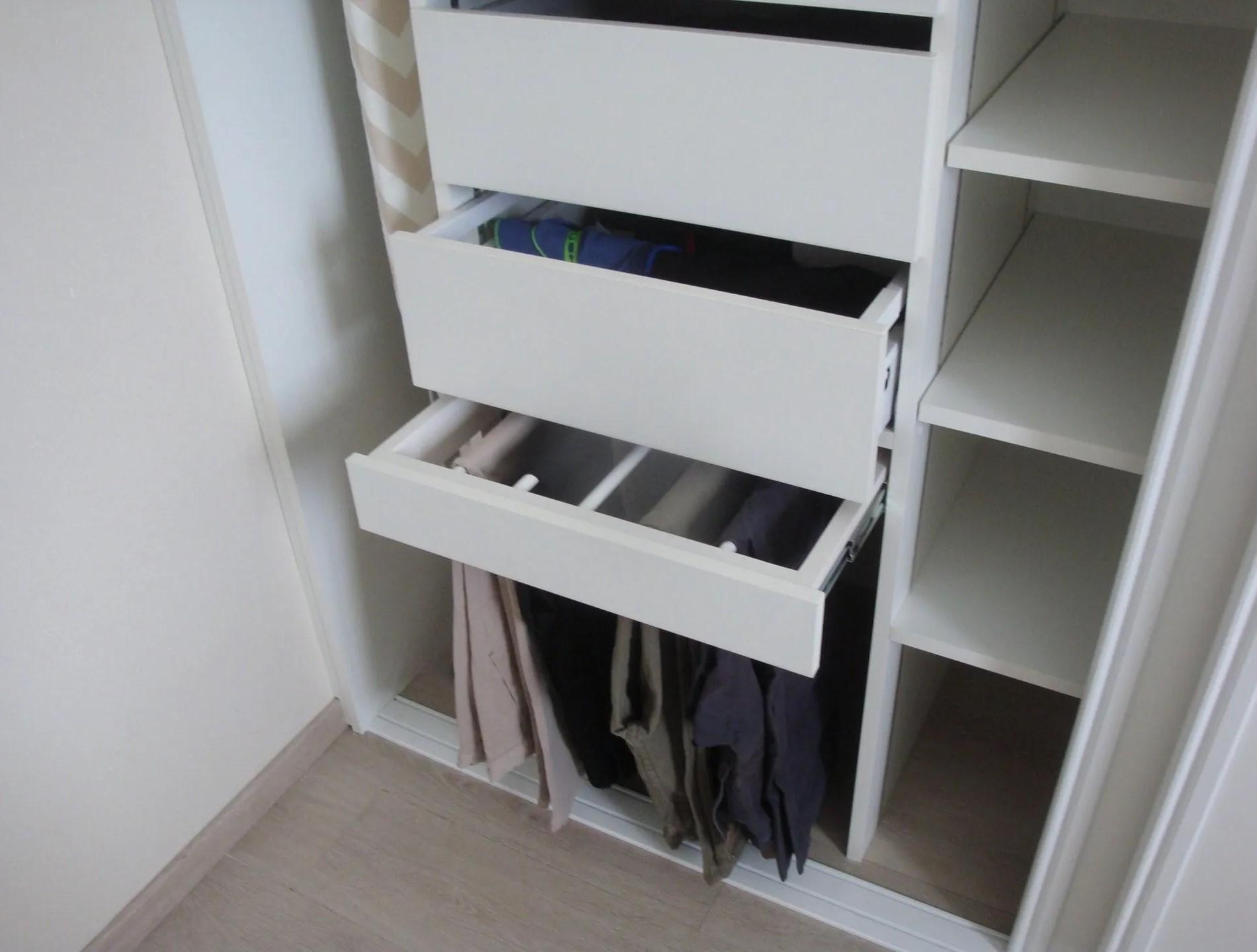 Organisez votre espace avec nos dressings et placards en bois à Marle ...